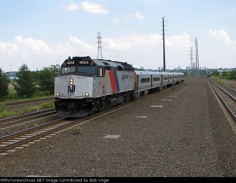 NJT 4124